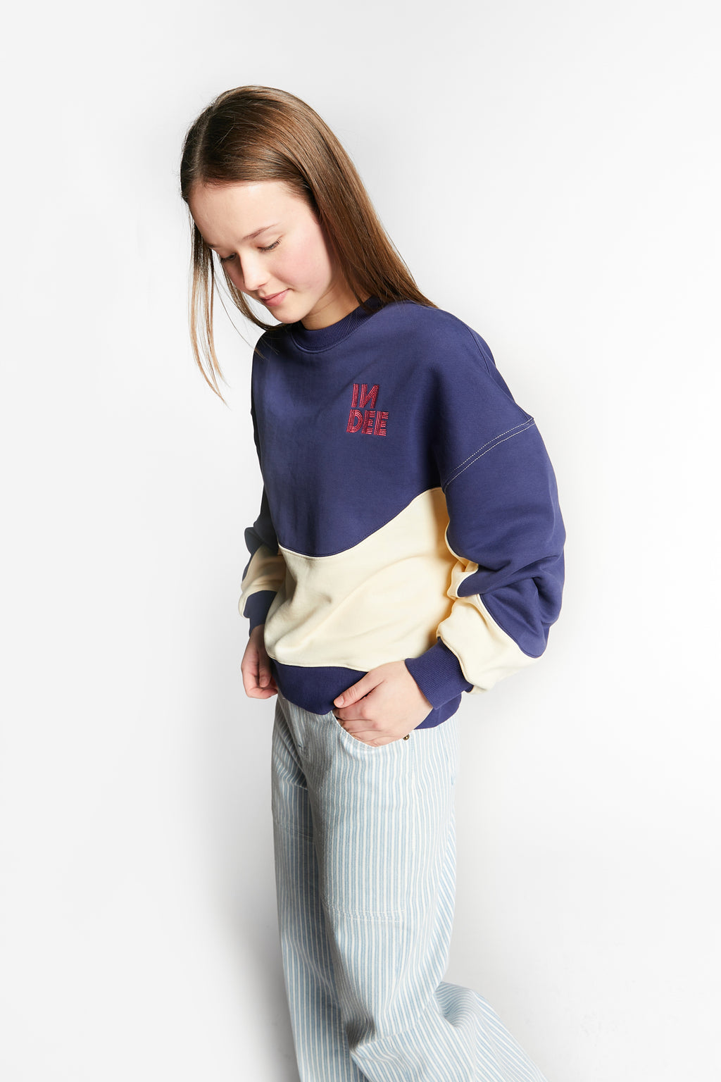 VENUS SWEAT NAVY – Indee Collection